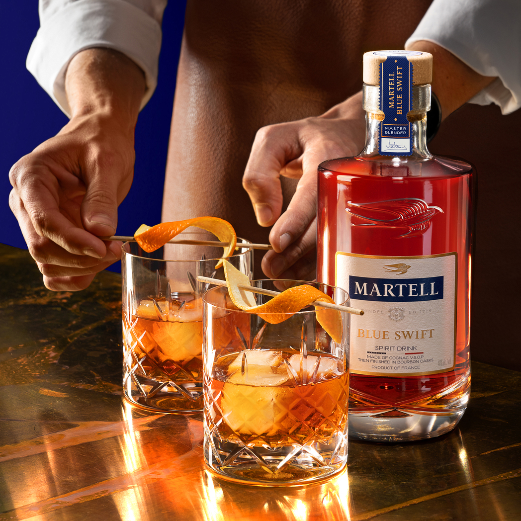 Cocktail - Martell Blue Swift & Tonic